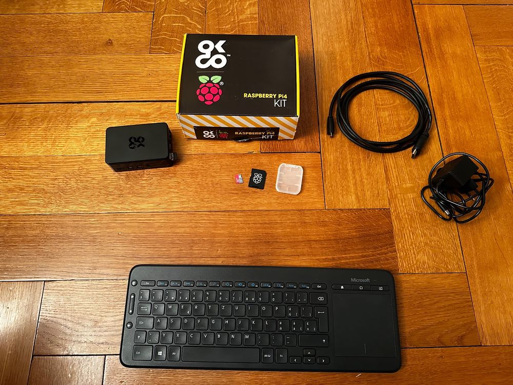 Raspberry Pi 4 - neuwertiges Komplettset des Mini-Computers (Gebraucht ...