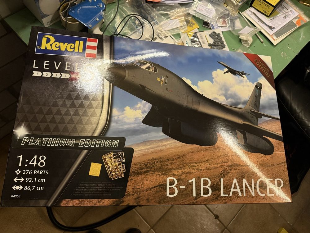 Revell Modellbau B-1B Lancer 1:48 Platinum Edition (Gebraucht) in Ueken ...