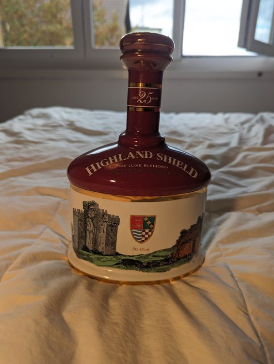 Highland Shield year 25 blended Scotch Whisky | Kaufen auf Ricardo