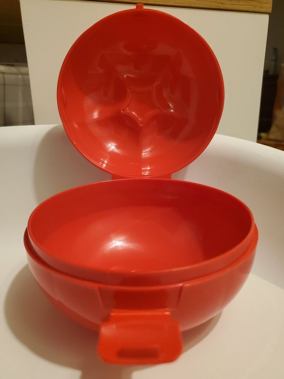 Boîte plastique rouge Tupperware | Kaufen auf Ricardo