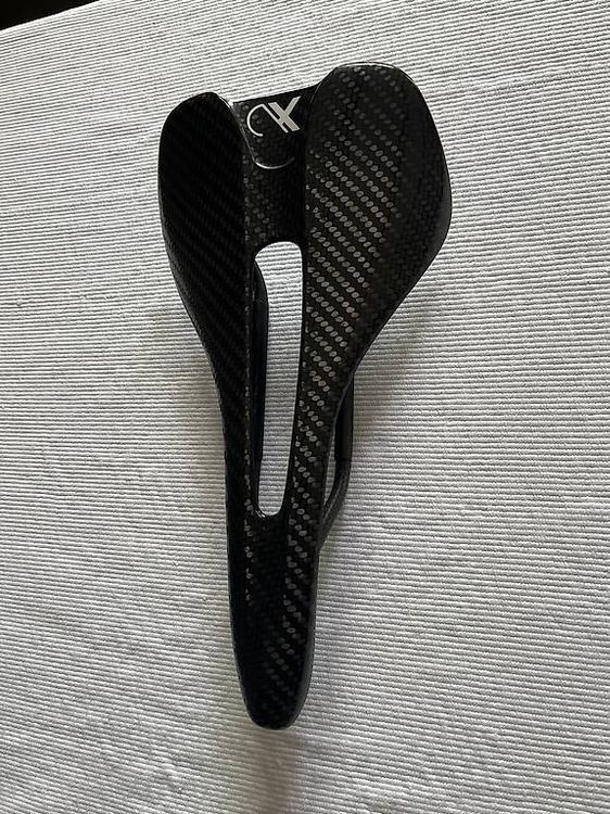 Fahrradsattel AX Lightness Leaf aus Carbon (Gebraucht) in Winkel für ...