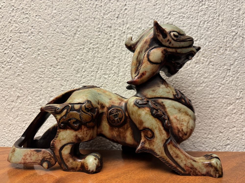 Large Chinese Jade Foo Dog Statue, 30cm! 👍🏼 (Gebraucht) in Bern für CHF 300 – mit Lieferung auf ...
