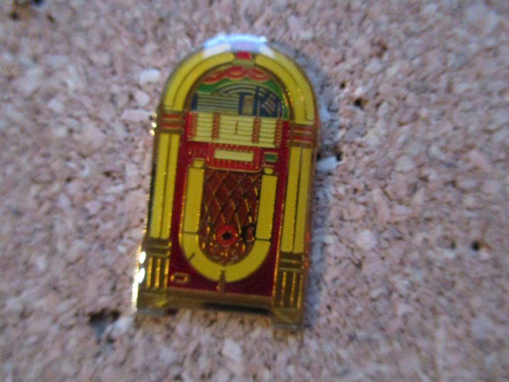 Jukebox Wurlitzer Pin (Neu (gemäss Beschreibung)) in Felsberg für CHF 0 ...