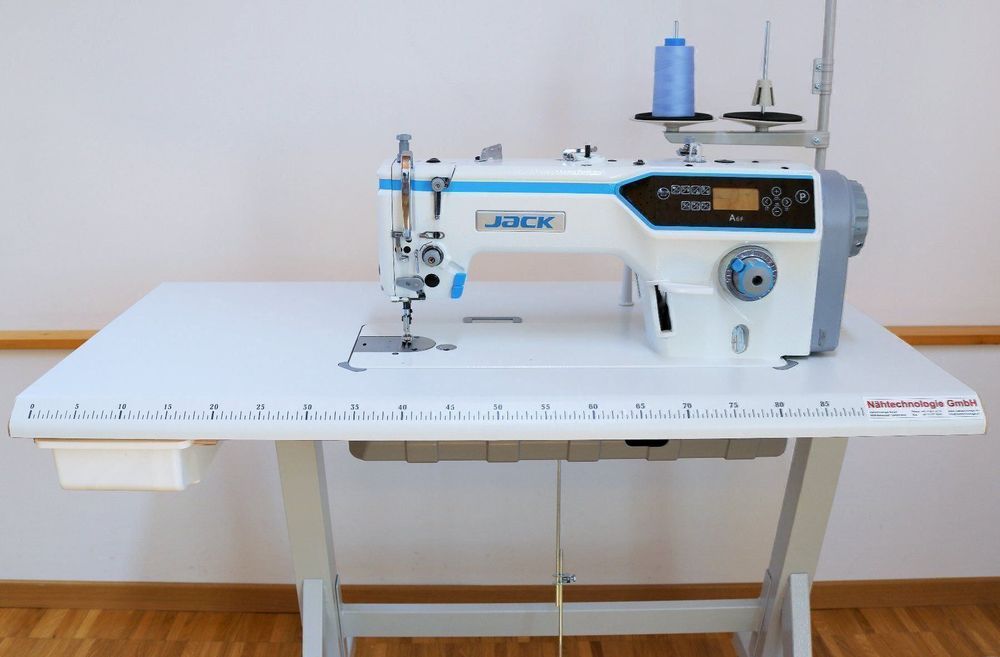 JACK A6F, Industrienähmaschine mit Nadeltransport (Neu und originalverpackt) in Rehetobel für ...