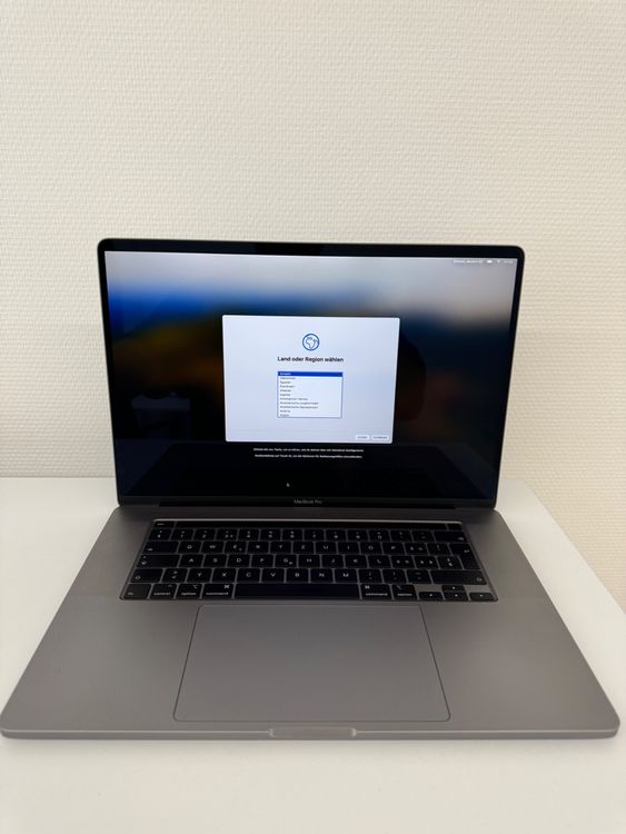 MacBook Pro 16" i7 (2019) 16GB RAM/ 512 GB SSD (Gebraucht) in St. Gallen für CHF 620 – nur ...