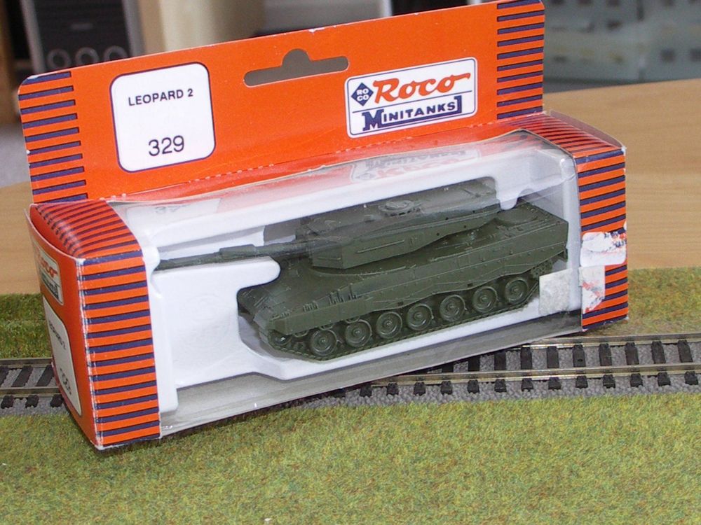 Roco Minitanks H0 329 Leopard 2 *1376* (Neu und originalverpackt) in ...