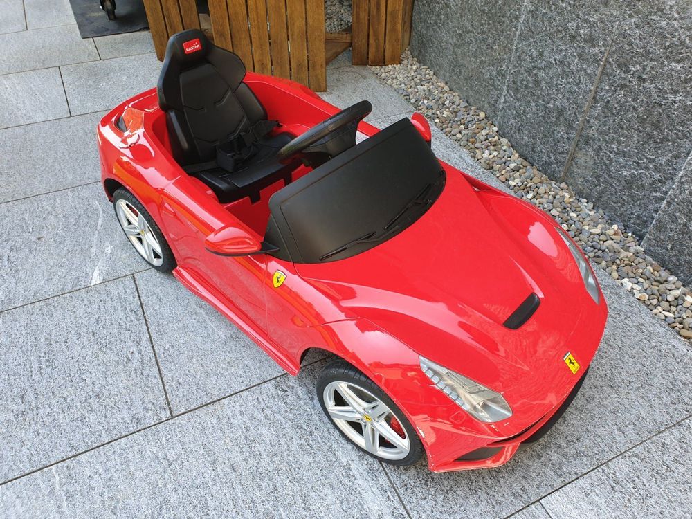 Kinder Elektroauto Ferrari