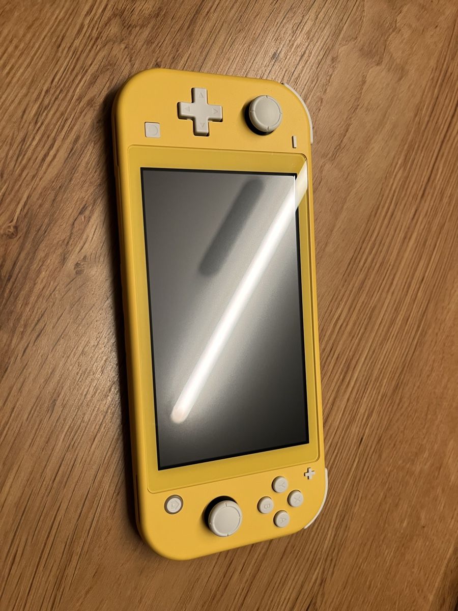 Nintendo Switch Lite (D'occasion) à Orsières pour CHF 90 – avec ...