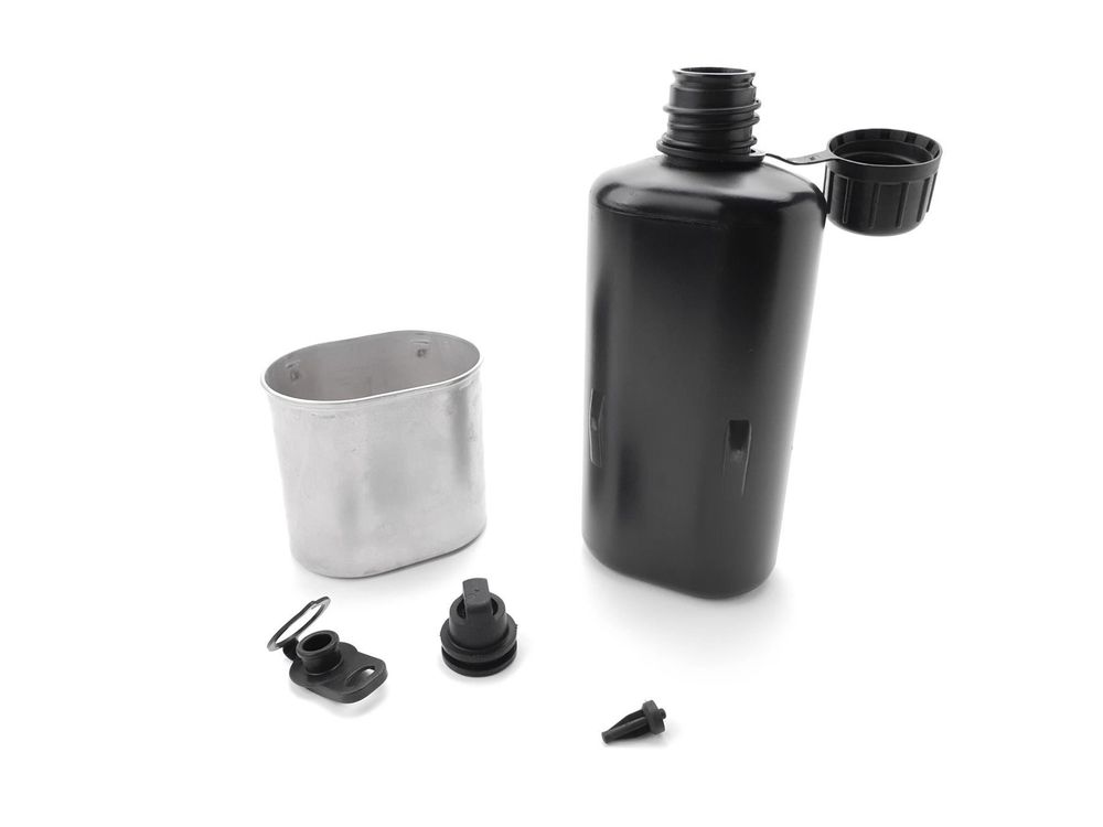 Feldflasche mit Becher STM 06 (Gebraucht) in Erlinsbach für CHF 15 ...