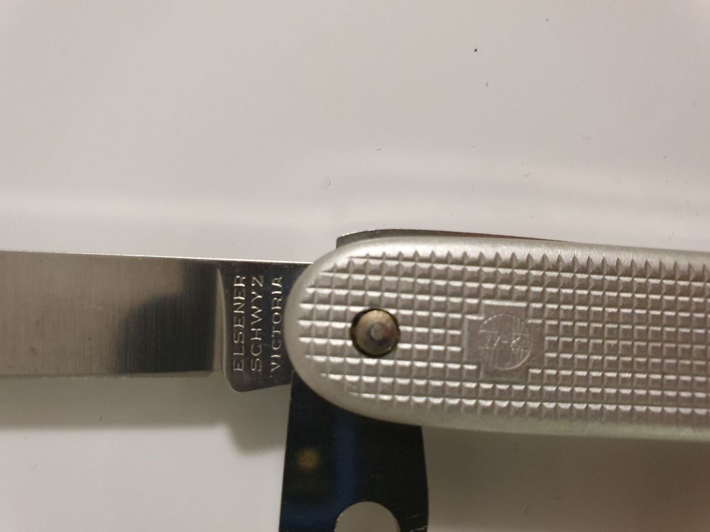 Elsener Schwyz Victoria WK 73 (Neu (gemäss Beschreibung)) in Ardon für ...