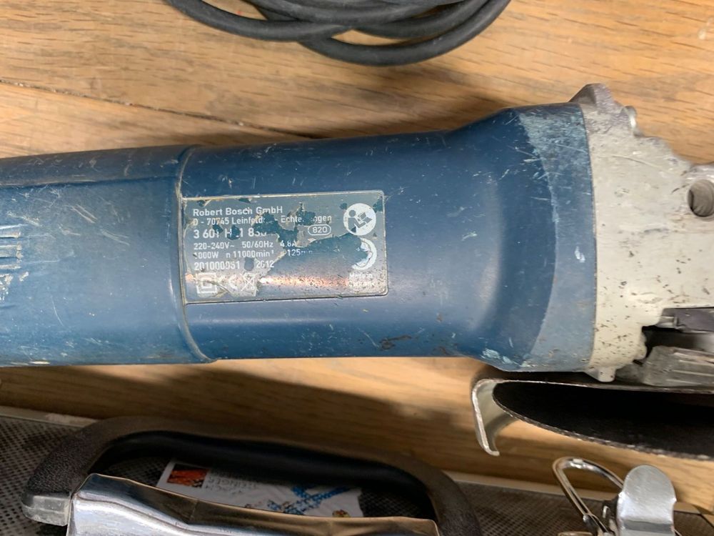 Bosch GWS100 Winkelschleifer mit diversen Blätter (Gebraucht) in ...