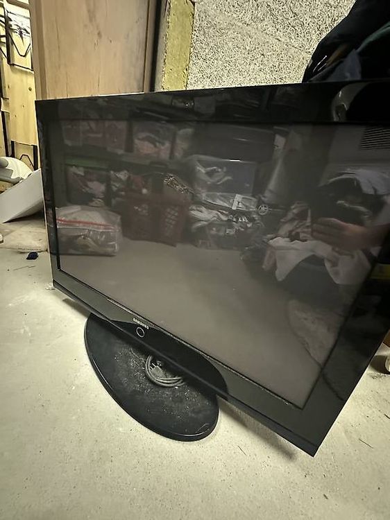 Samsung Fernseher (Gebraucht) in Rümlang für CHF 50 – nur Abholung auf Ricardo kaufen