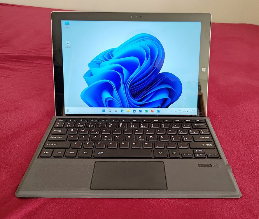 Surface Pro 3, Windows 11 Pro + Office 2021 Pro + Zubehör (Gebraucht) in für CHF 151 – mit ...