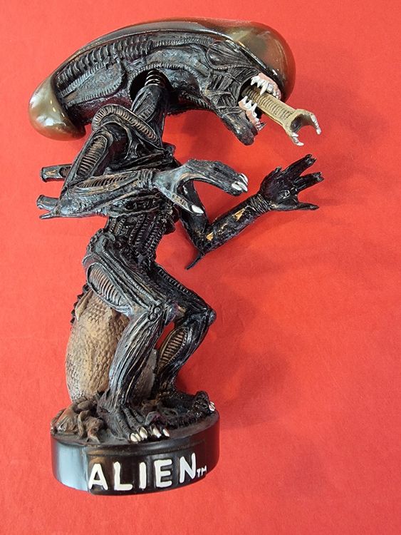 Alien Figur von Neca, H.R. Giger, Predator (Neu (gemäss Beschreibung ...