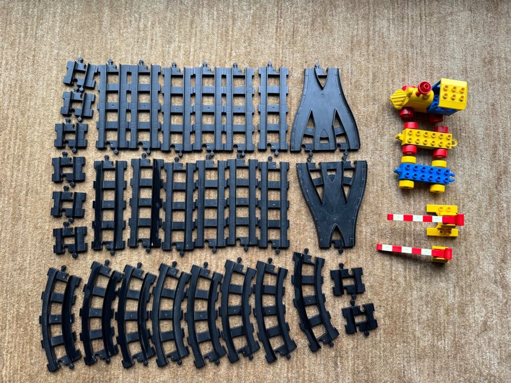Duplo Eisenbahn alt, 35 Teile (Gebraucht) in für CHF 30 – mit Lieferung ...