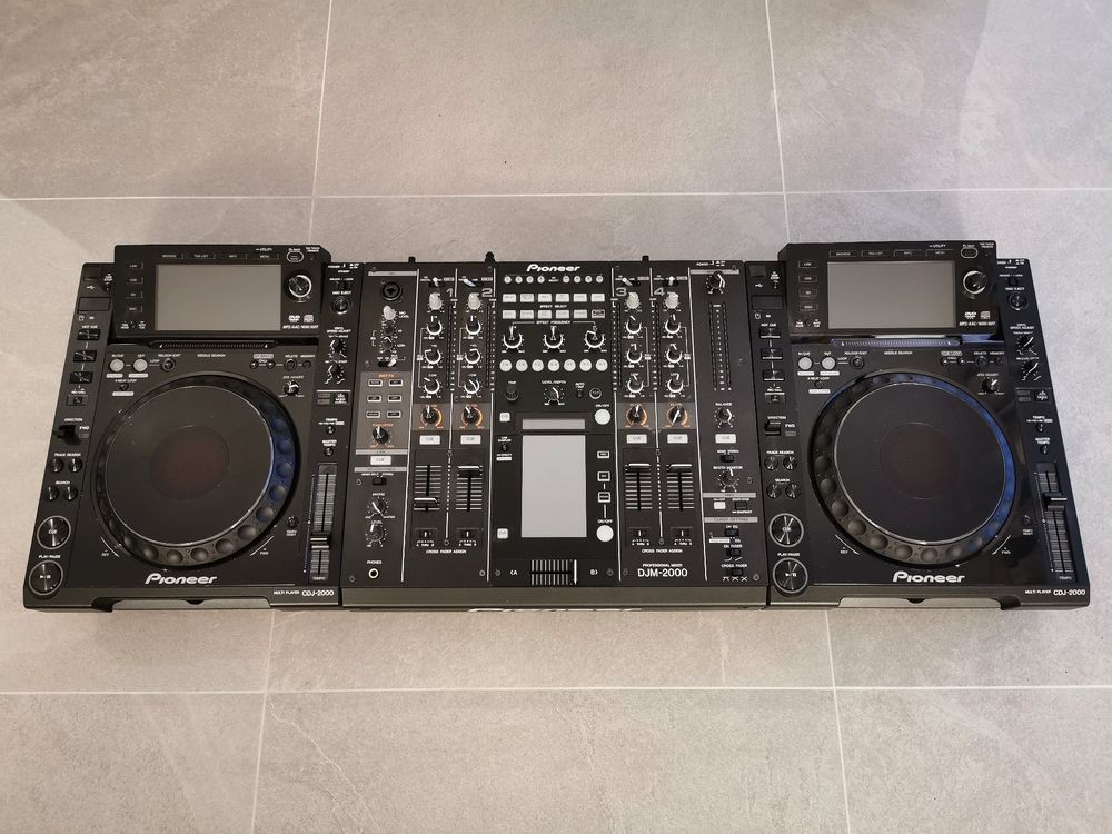 Pioneer CDJ 2000 Player & DJM 2000 Mixer | Kaufen auf Ricardo