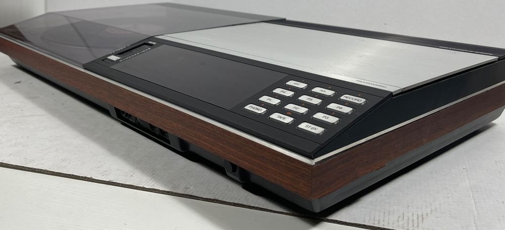 Bang& Olufsen Beocenter 7000 (Gebraucht) in Root für CHF 85 – mit ...