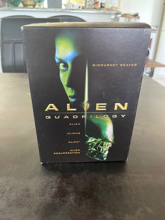 Coffret DVD Quadrilogy Alien (Gebraucht) in Vallamand für CHF 15 – mit ...