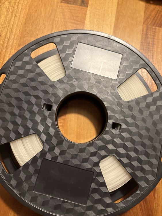 Neues 3D-Drucker Filament, Glow in the Dark! (Gebraucht) in ...