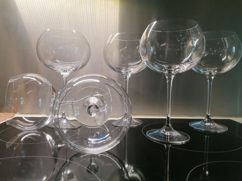 6 dick bauchige Rotwein Gläser (Gebraucht) in Sevelen für CHF 24 – mit ...