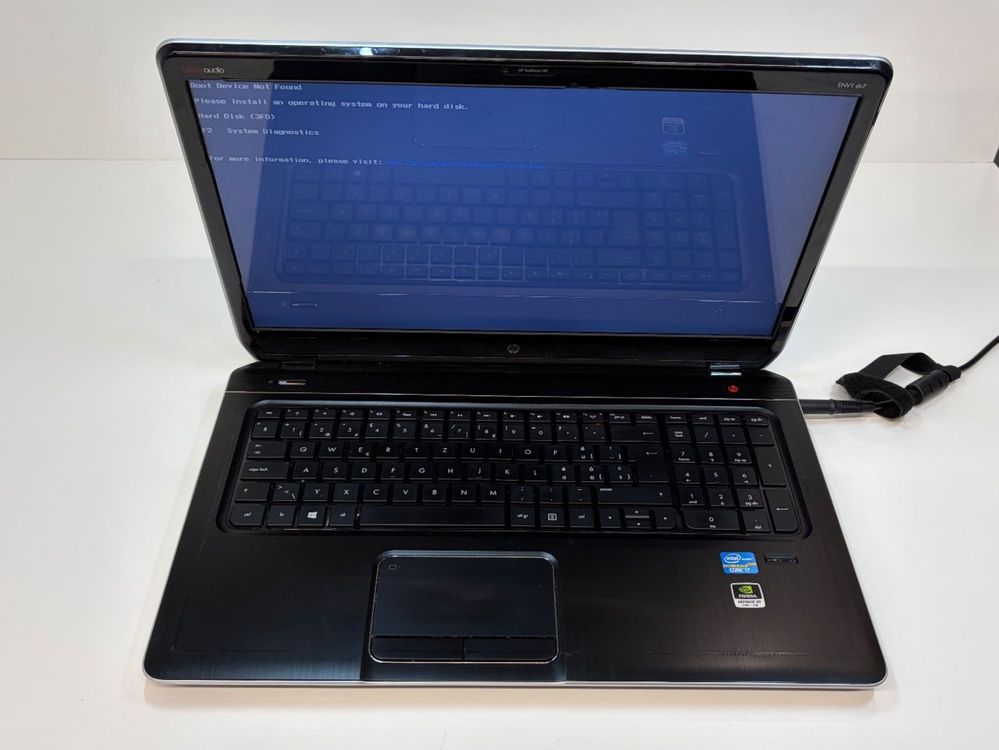 Notebook 16" HP TPN-W109, Core i7 - DEFEKT (Defekt) in Lachen SZ für ...