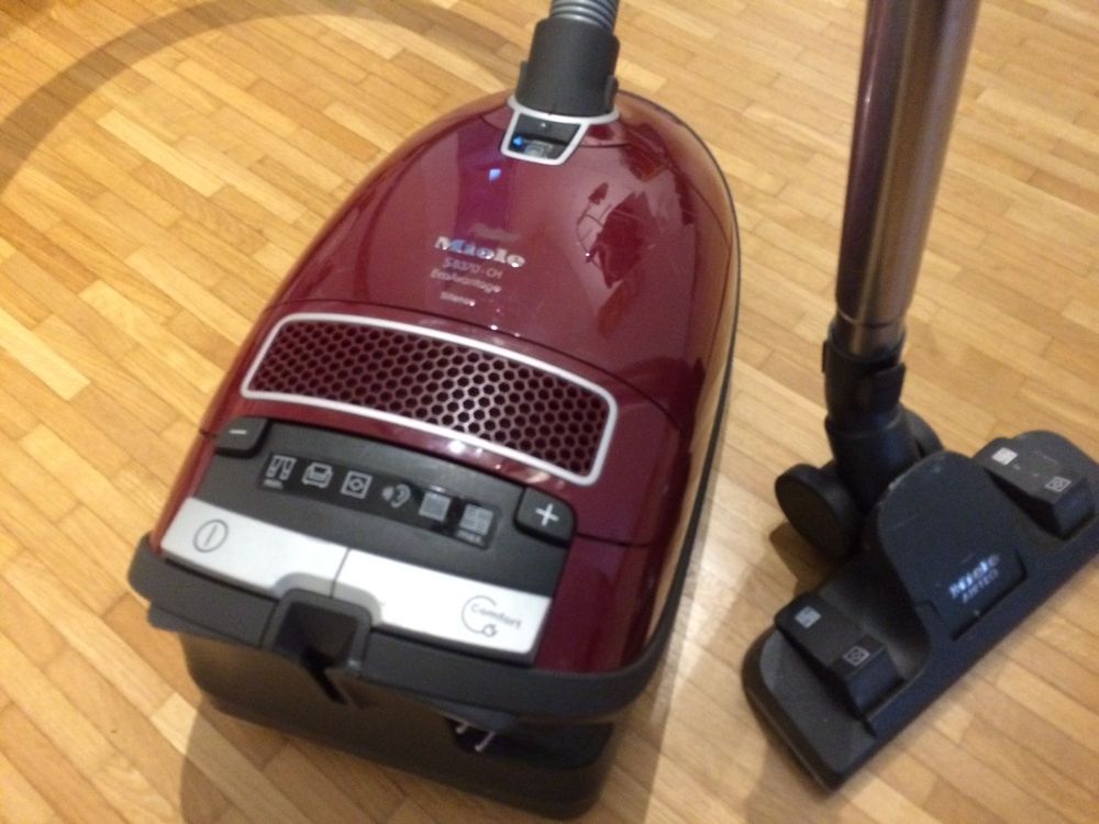 Staubsauger Miele (Gebraucht) in Sarnen für CHF 125 – mit Lieferung auf ...