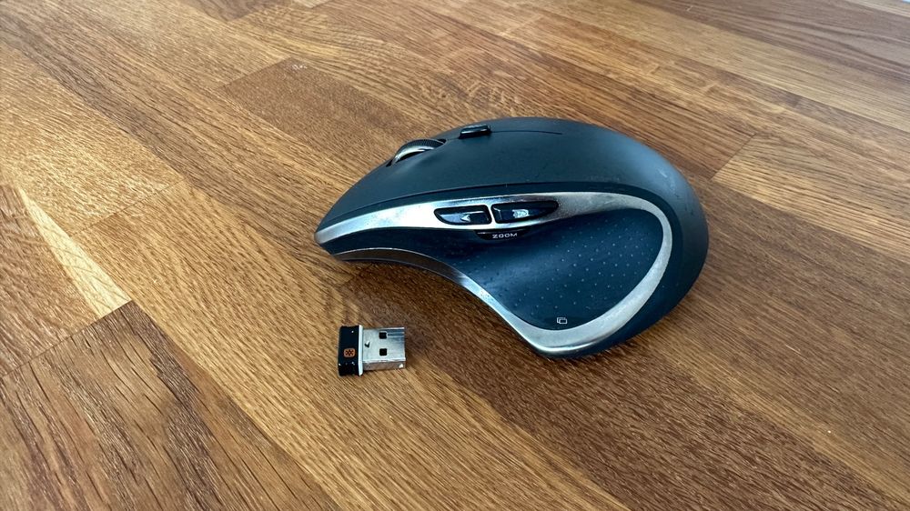 Logitech Performance MX computer mouse (Gebraucht) in Basel für CHF 10 ...