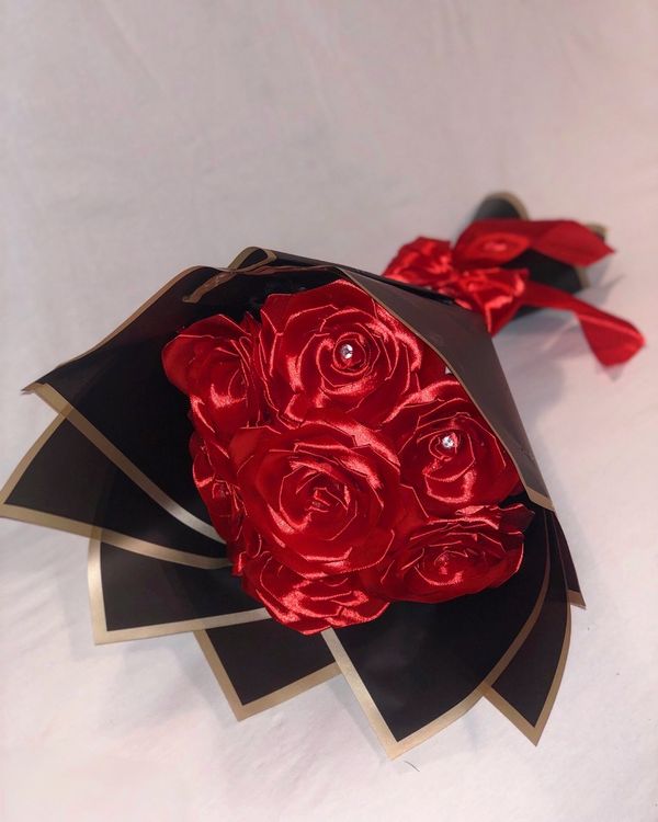 Eternal Red Roses Bouquet - Perfect Gift (Neu und originalverpackt) in ...
