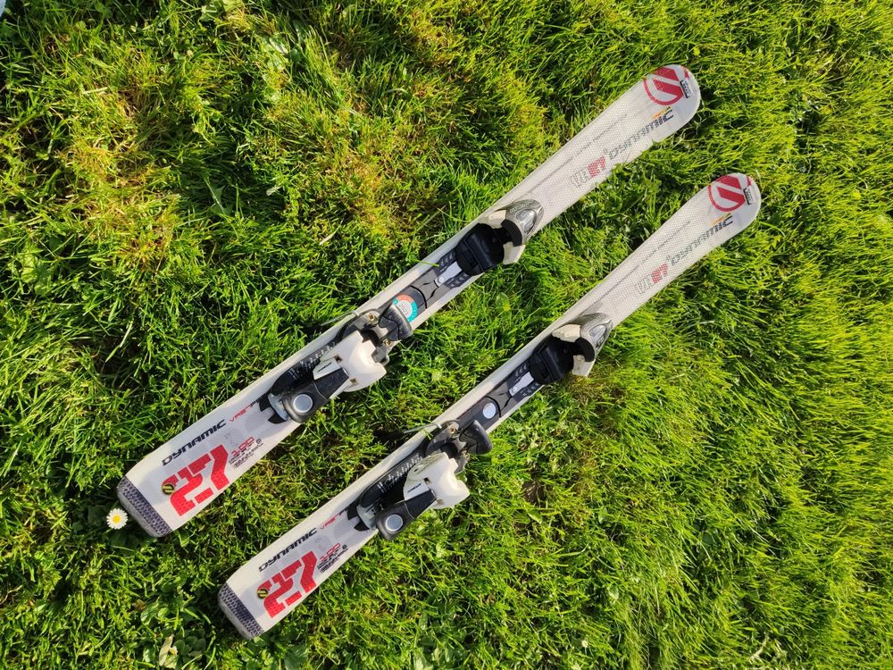 Kinderski Dynamic VR27 mit Bindung und Stöcken (100cm) | Kaufen auf Ricardo