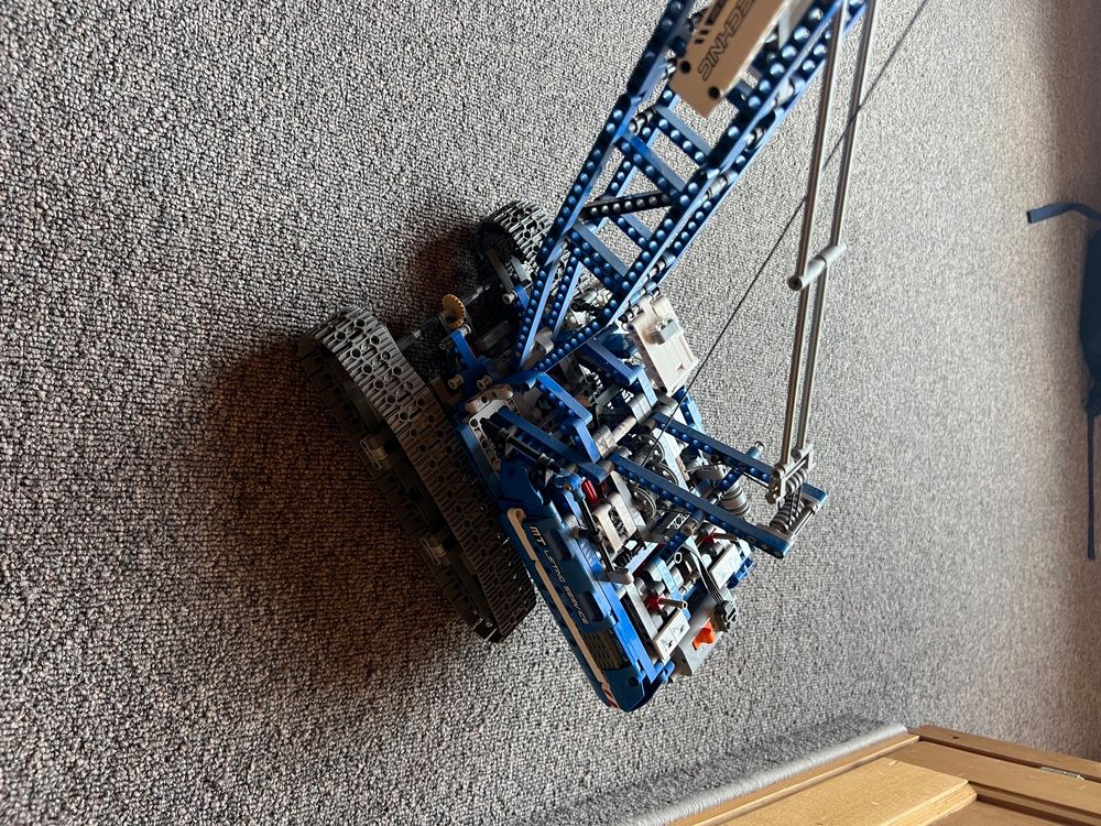 Lego Technic Kran 42042 (Gebraucht) in für CHF 84 – mit Lieferung auf ...