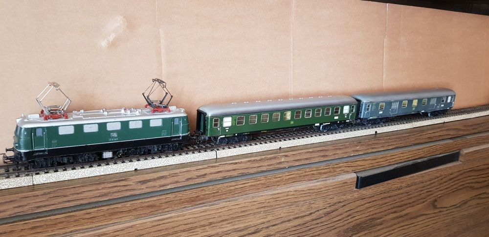 Märklin Nr.3034 BR 41024 + 2 Schnellzugwagen | Kaufen auf Ricardo