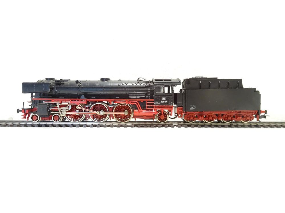 Fleischmann Lokomotive Br01 HO (6) (Defekt) in Luzern für CHF 16.9 ...