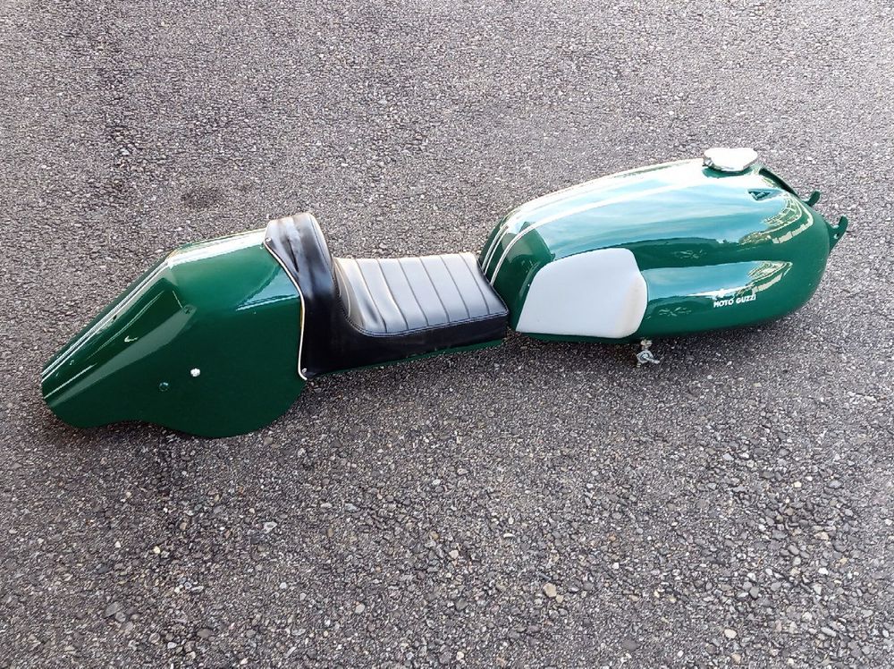 Moto Guzzi Tank und Heck mit Sattel für Tonti Rahmen | Kaufen auf Ricardo
