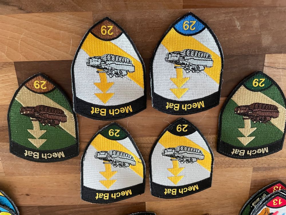 WEA Badge Mech Br 29 . 6 stk (Gebraucht) in Oberiberg für CHF 25 – mit ...