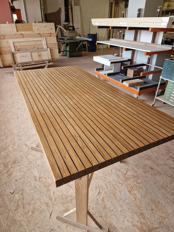 Massivholztisch Amazakoue (Gebraucht) in für CHF 269 – nur Abholung auf ...