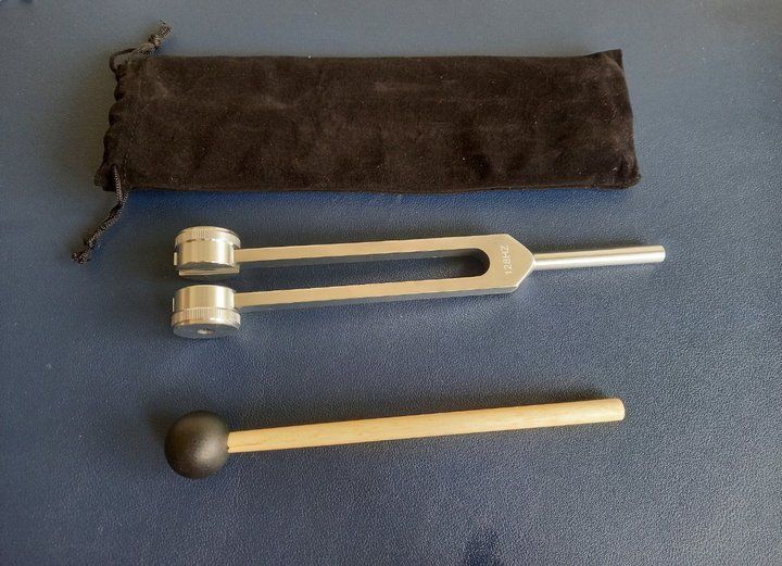 Komplettes Stimmgabel 256HZ - Diapason (Neu und originalverpackt) in ...