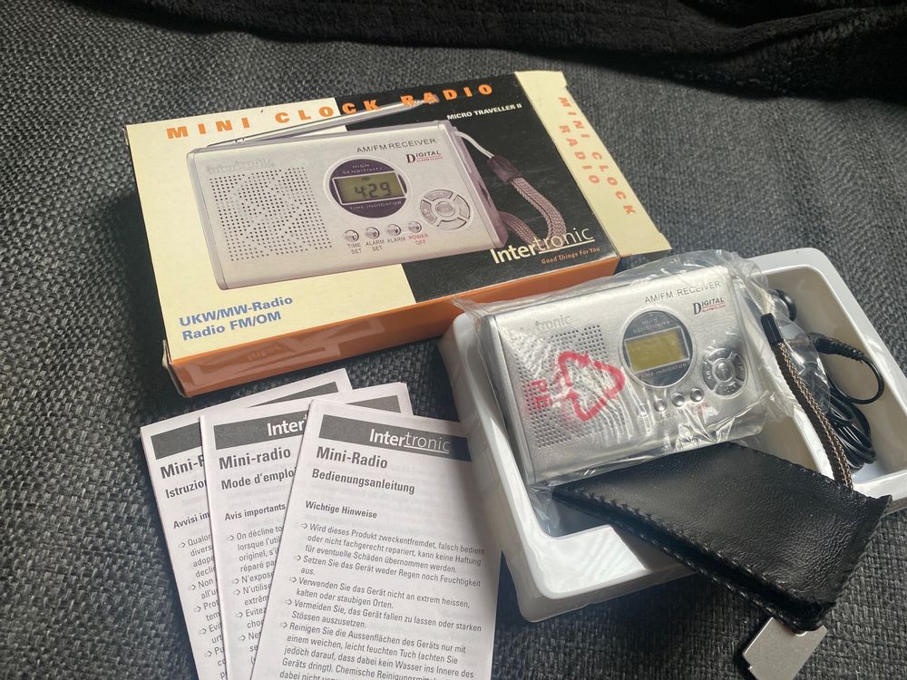 Mini Clock Radio/ Taschenradio / NEU (Neu (gemäss Beschreibung)) in ...