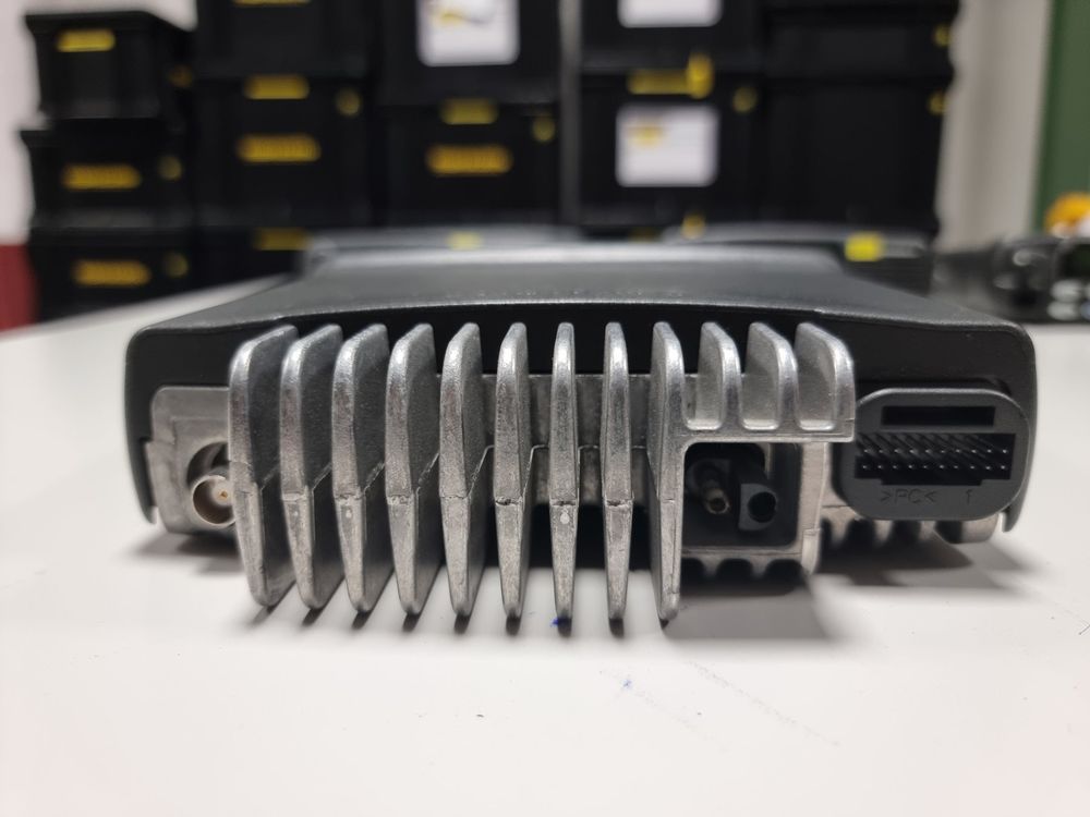 Neugerät - Motorola GM340 UHF (Gerät 6) | Kaufen auf Ricardo