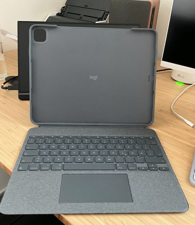 Logitech Combo Touch iPad Pro 12.9 (5th Gen - 2021) Keyboard | Kaufen ...