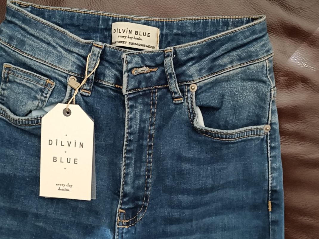 NEU MÄDHEN JEANS DILVIN BLUE GROSSE 34. Ferien (Neu und ...