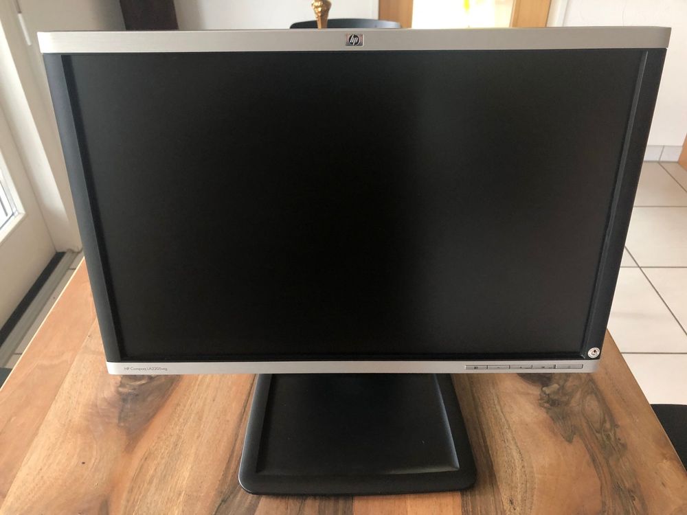 Monitor HP Compaq LA2205wg (Gebraucht) in Attelwil für CHF 1 – nur ...