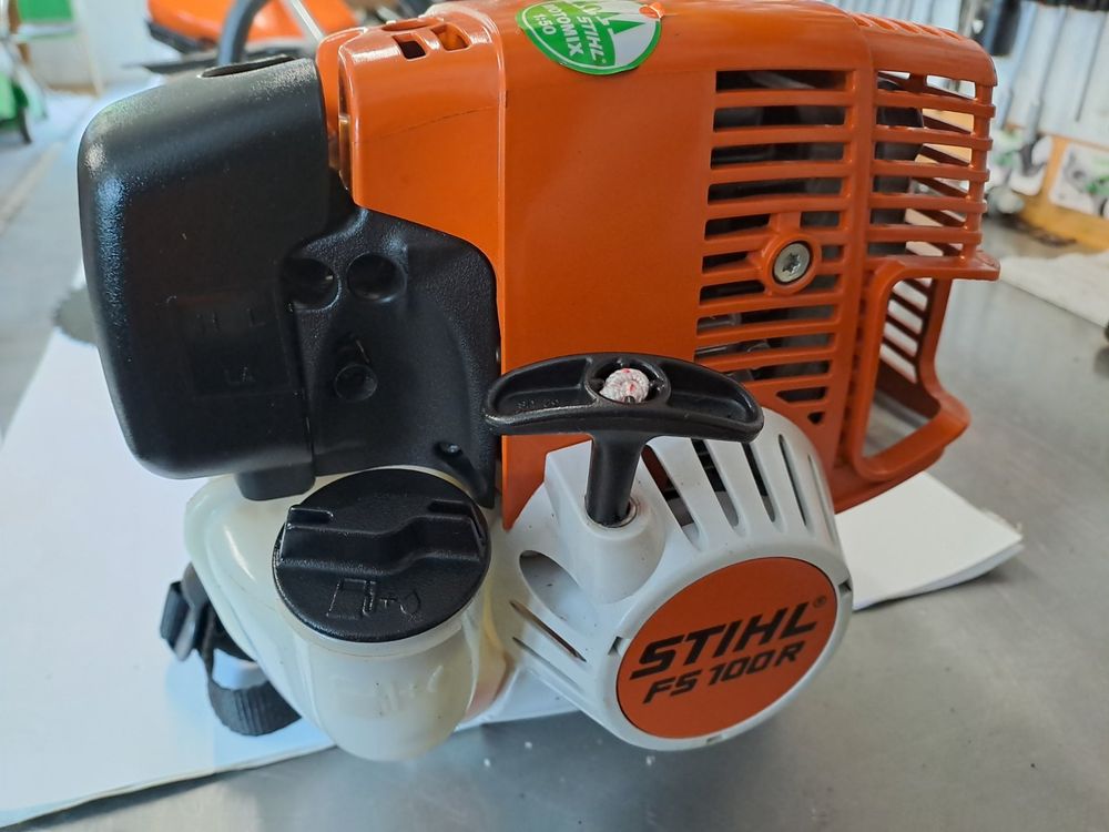 Motorsense Stihl FS100 Neuwertig (D'occasion) à Bilten pour CHF 480 ...