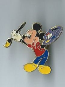 Mickey Mouse Pin (Gebraucht) in Zürich für CHF 1.7 – mit Lieferung auf Ricardo kaufen