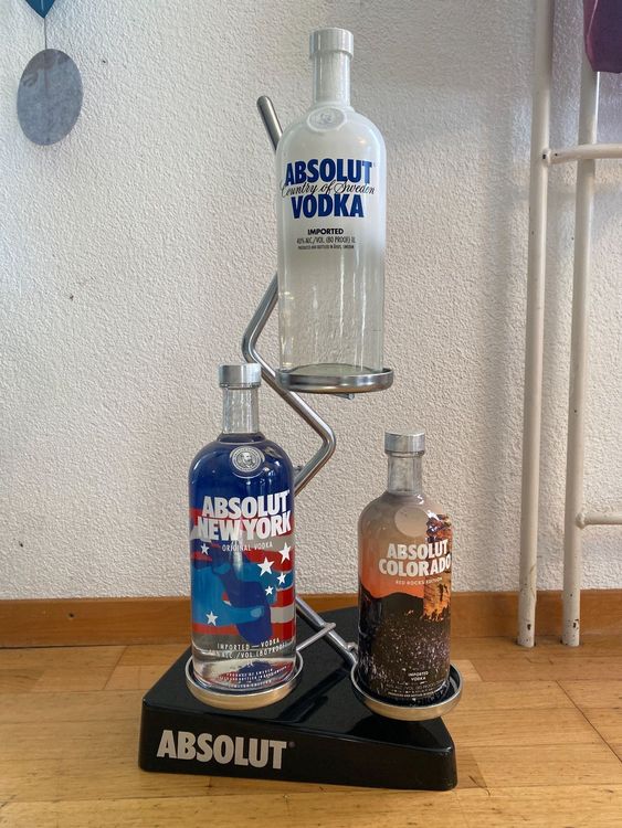 Absolut Vodka Flaschen Display (Gebraucht) in Burg AG für CHF 66 – nur ...