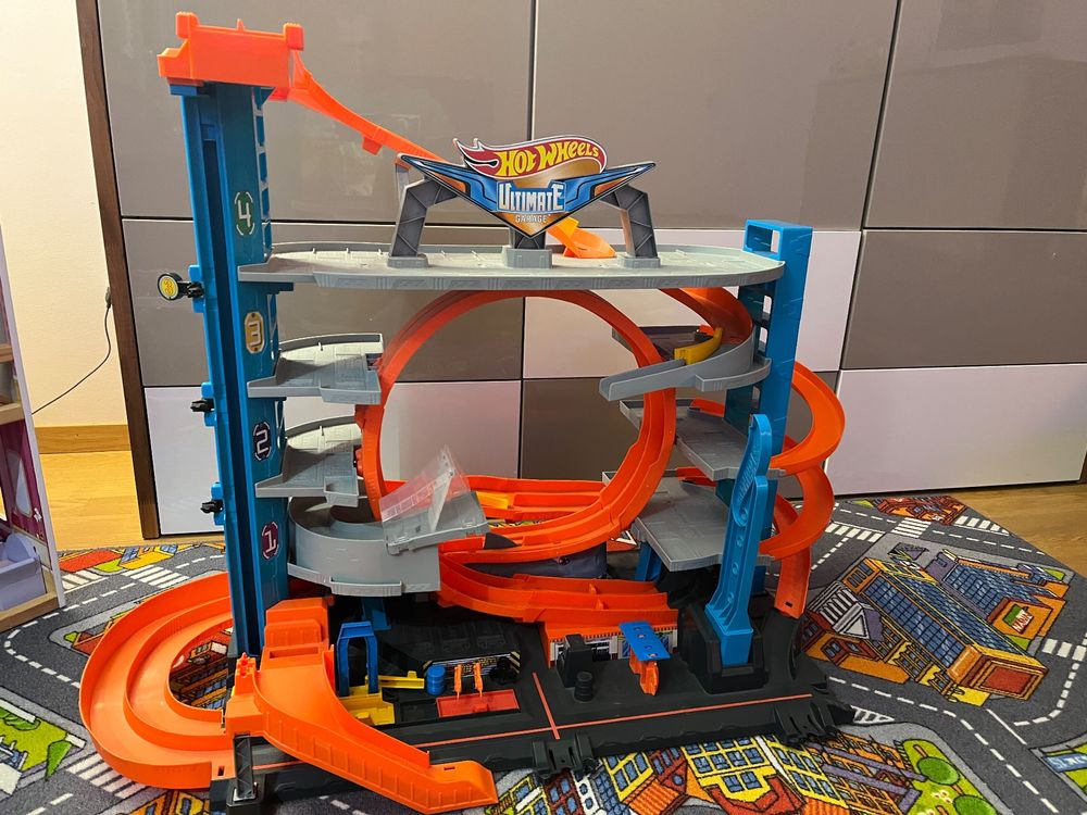 Hot Wheels FTB69 City Ultimate Parkgarage mit Hai | Kaufen auf Ricardo