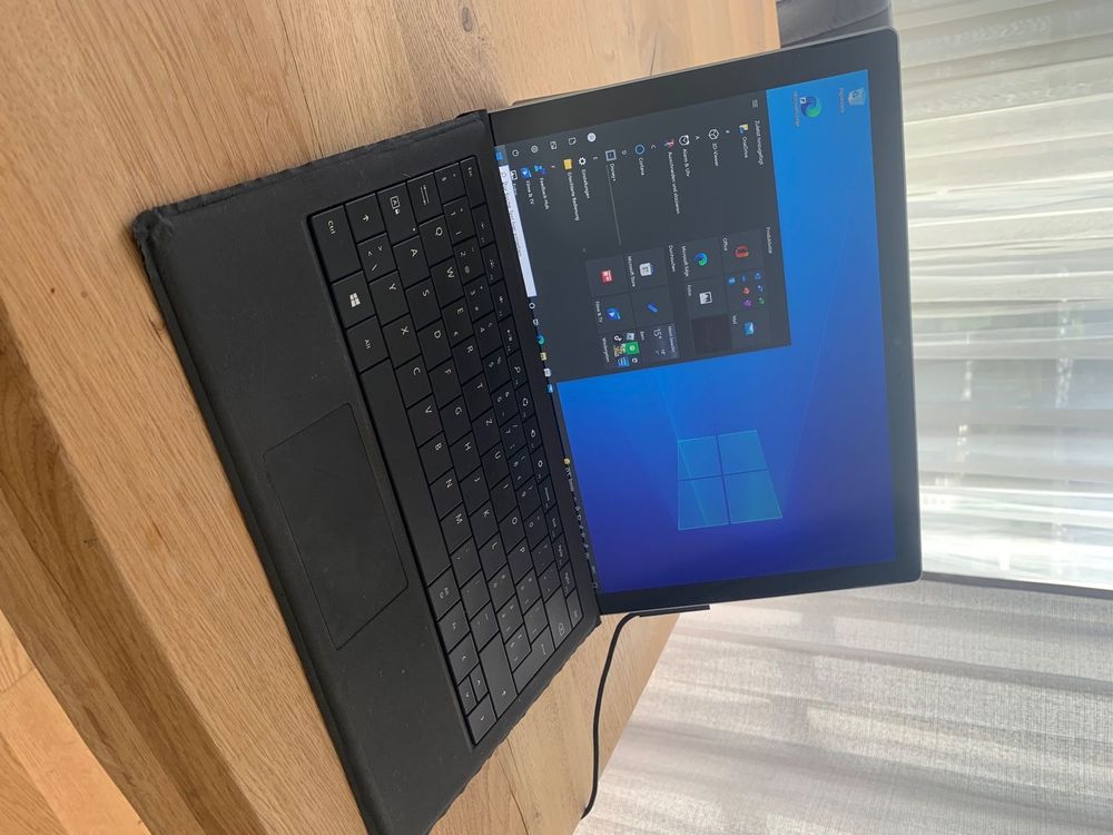 Surface pro 5 i5 7300 8gb ram 256gb ssd (Gebraucht) in Dietikon für CHF ...