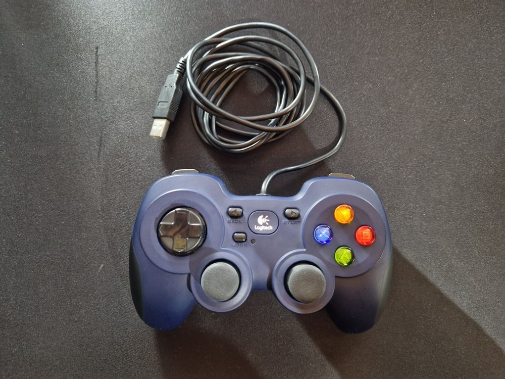 Logitech G F310 Gamepad – Neuwertig mit Hardcase! | Kaufen auf Ricardo