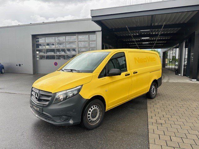 Mercedes Vito Anhngelast