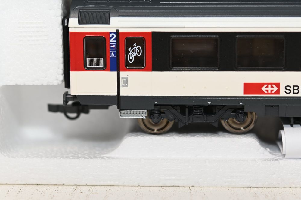 SBB 2 Kl ICN Roco HO/DC mit OVP (Neu (gemäss Beschreibung)) in Laupen ...