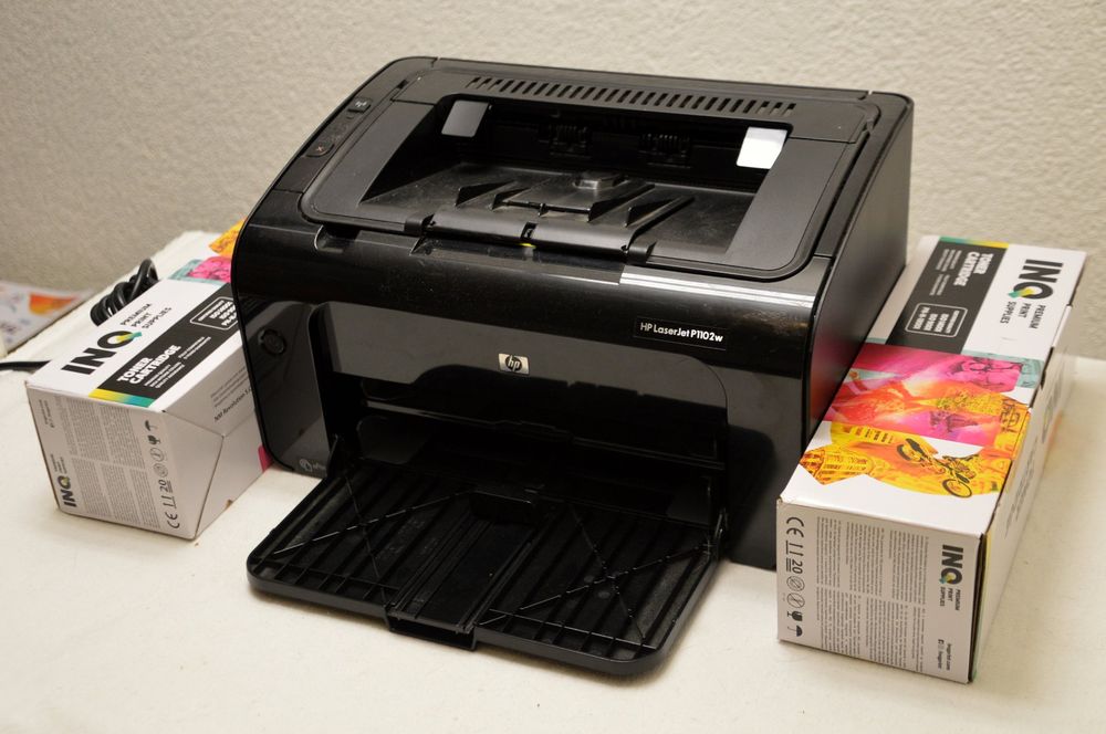 HP LaserJet P1102w Drucker/ imprimante WiFi USB (Gebraucht) in ...